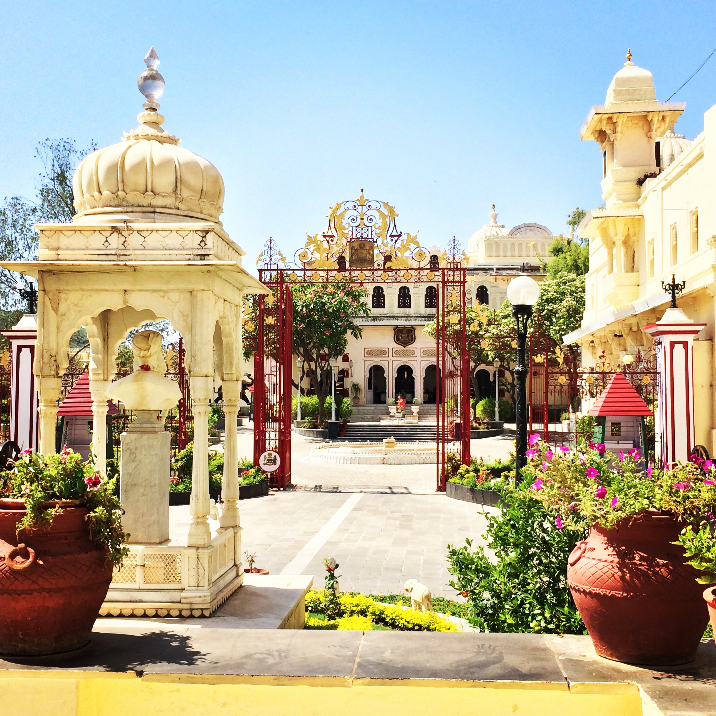 Udaipur: Rajput Glamour – I am a Wanderlust Princess